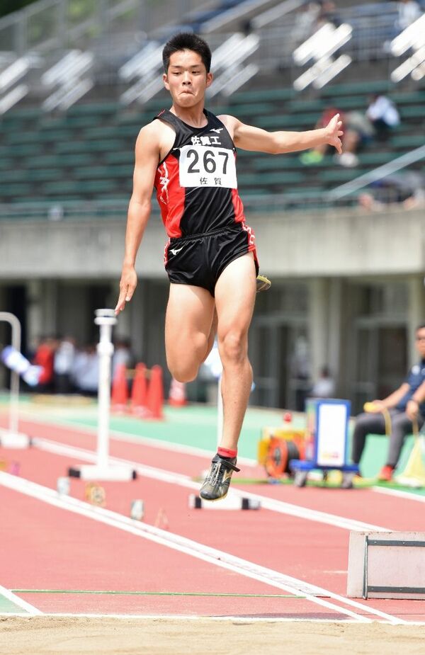 ＜全九州高校体育大会・北九州陸上＞男子走り幅跳びの八並大飛（佐賀工）と男子5000メートル競歩の古川照哉（鳥栖工）2位 | SAGA SSP