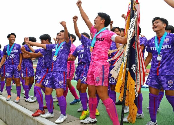 ＜佐賀県高校総体＞サッカー男子は龍谷初優勝、女子は神埼14連覇 | SAGA SSP