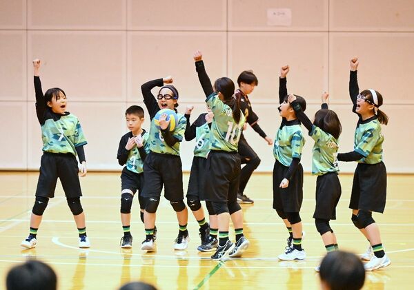 ＜ドッジボール・佐賀新聞学童オリンピック＞FUNKY☆BEAT（佐賀市）、エキスパートリーグ優勝 | SAGA SSP