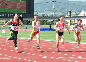 ＜佐賀県陸上選手権大会・第1日＞共通女子100m障害で下假屋（佐賀北高）、共通男子3000m障害で辻（鳥栖工高）が大会新 | SAGA SSP